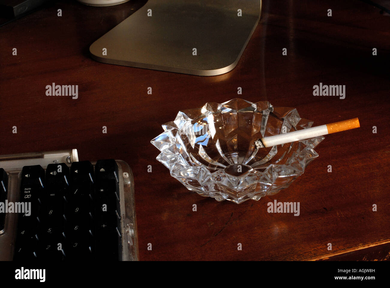 Smoking in the workplace Stock Photo - Alamy