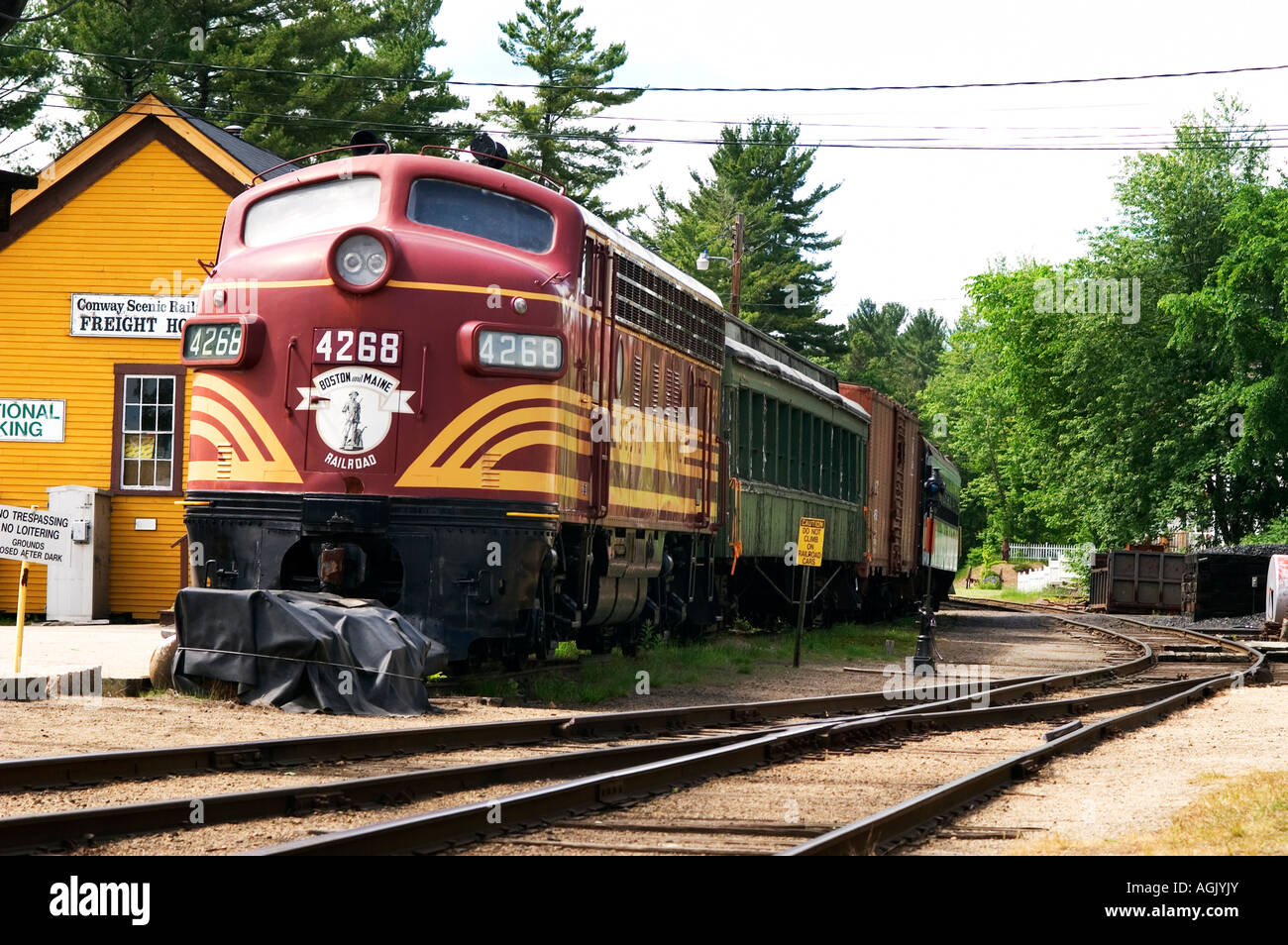 Conway, Railway station Stock Photo - Alamy