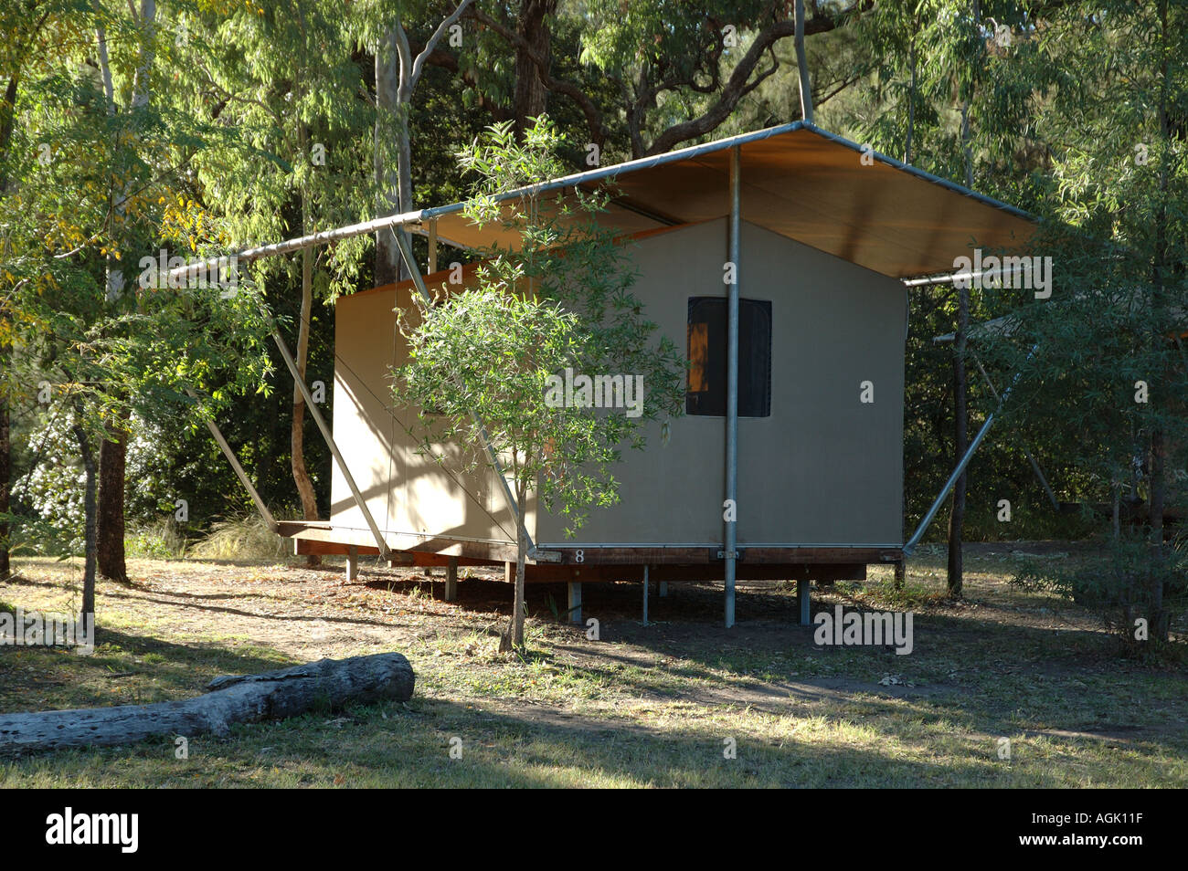 Bush retreat hi-res stock photography and images - Alamy