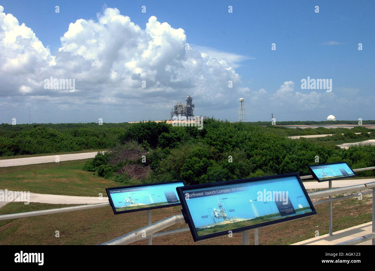Launch pad hi-res stock photography and images - Alamy