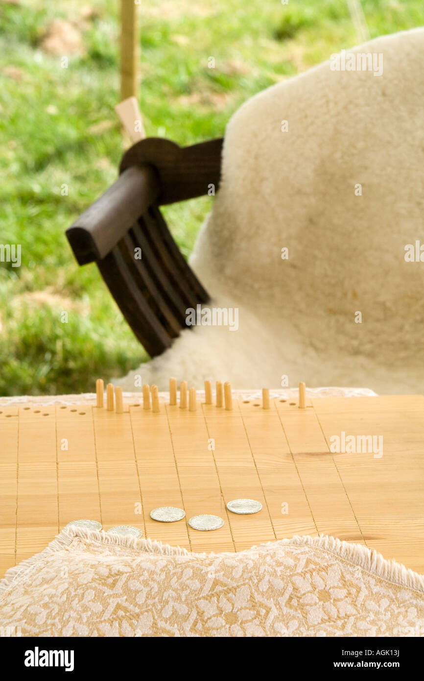 Shove hi-res stock photography and images - Alamy