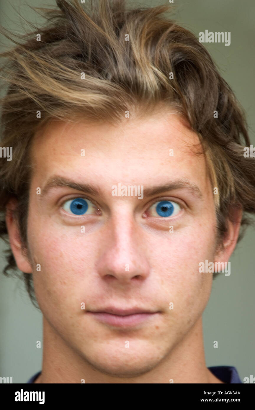 Portrait of a Young man looking at camera Stock Photo - Alamy