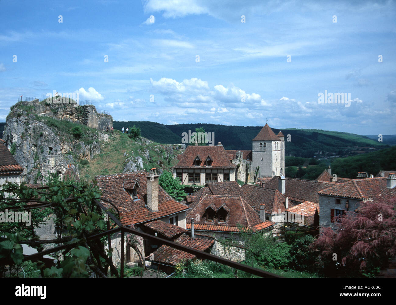 The Plus Beau Village of St Cirq Lapopie Stock Photo - Alamy