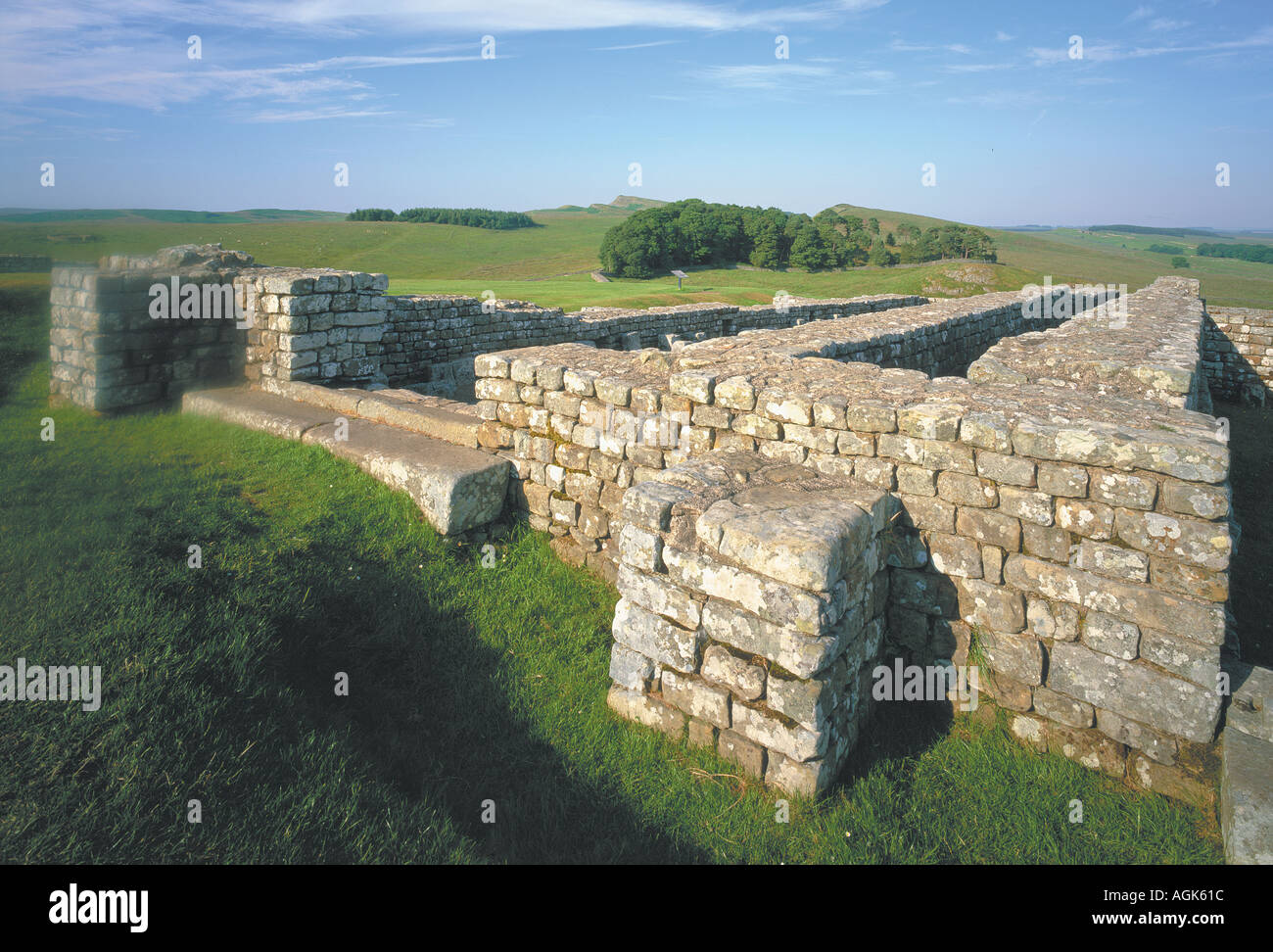 Roman ruins wall hadrians hi-res stock photography and images - Alamy