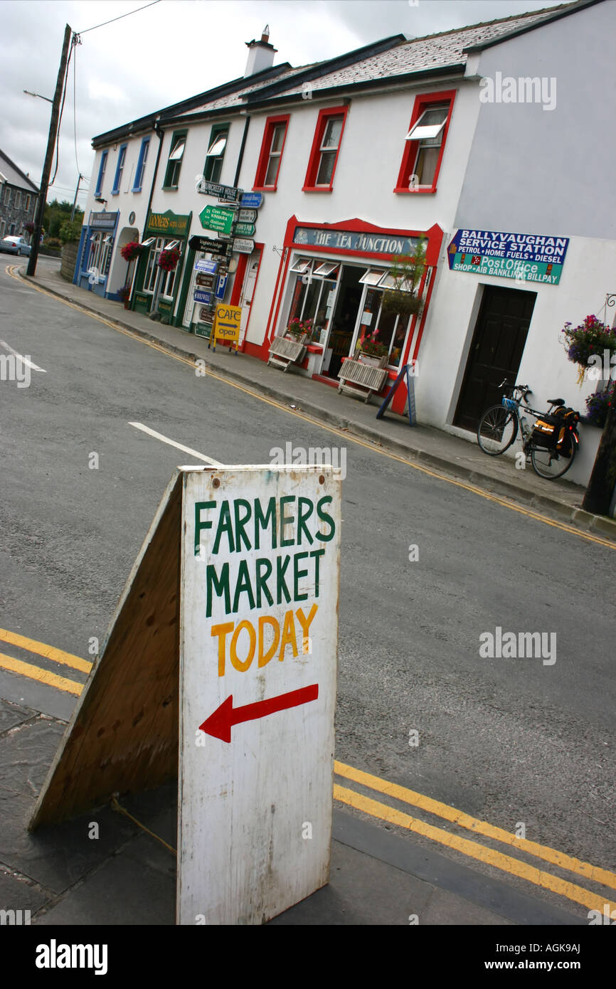 Ballyvaughan village hi-res stock photography and images - Alamy