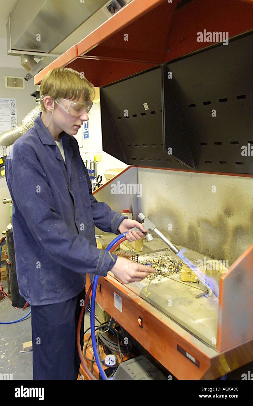 Welding student hi-res stock photography and images - Alamy