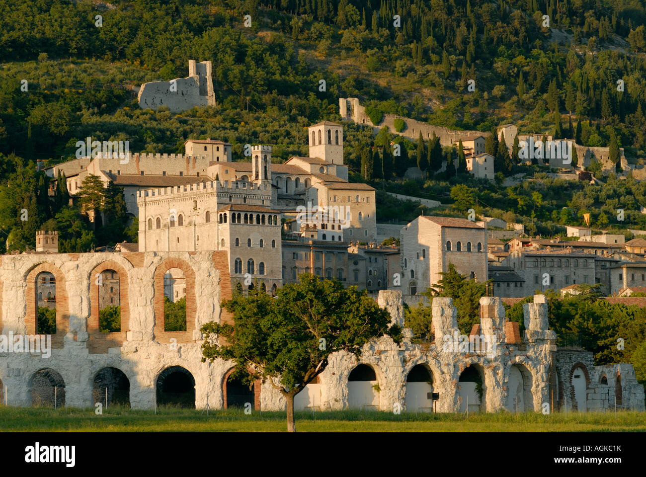 Gubbio italy hi-res stock photography and images - Alamy