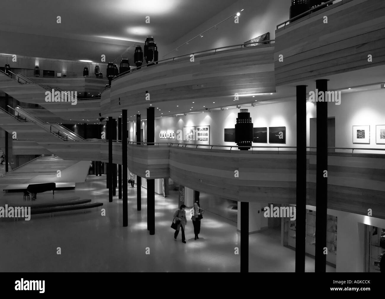 Cardiff millennium centre Black and White Stock Photos & Images - Alamy