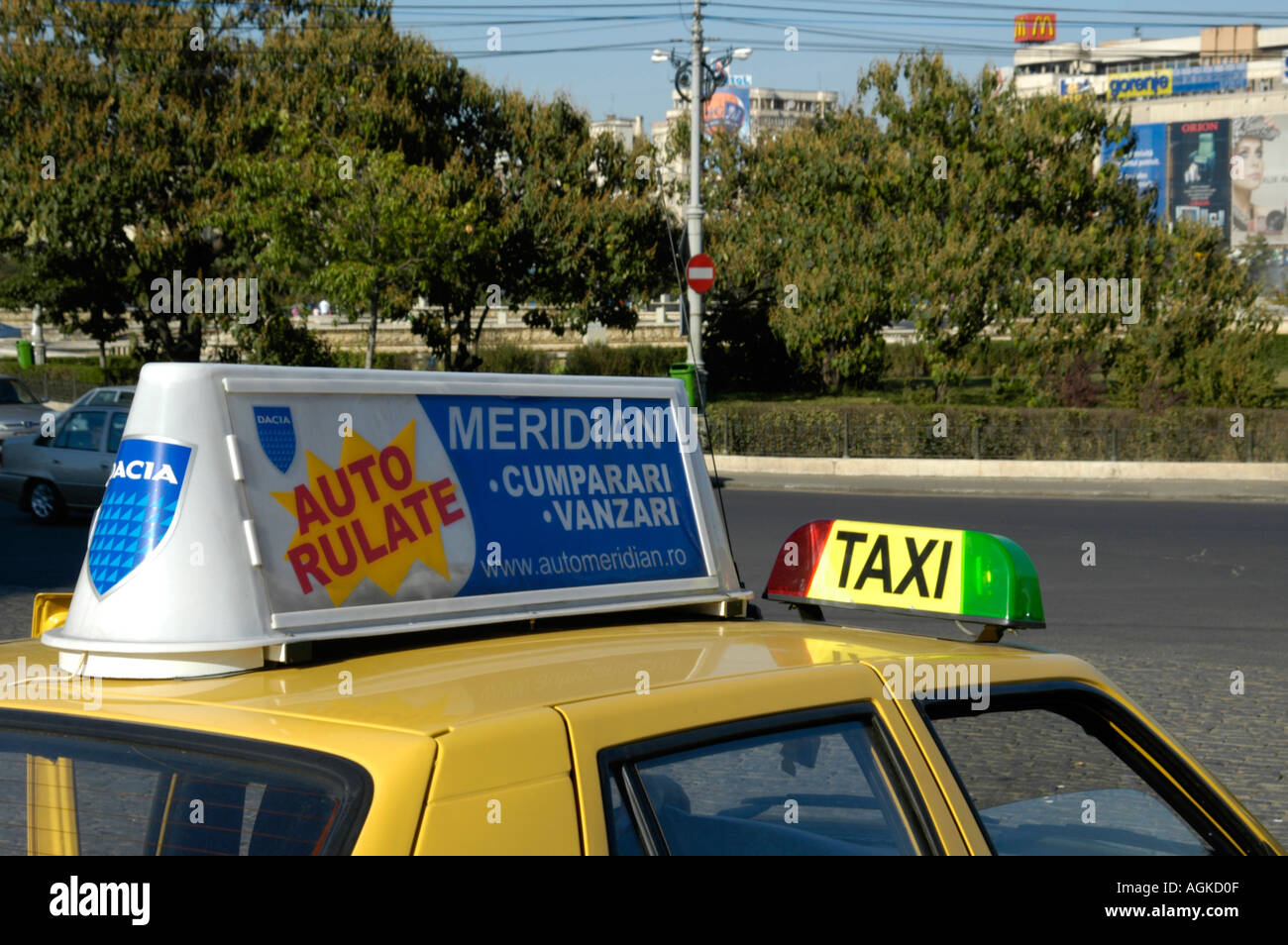 Bucuresti taxi hi-res stock photography and images - Alamy