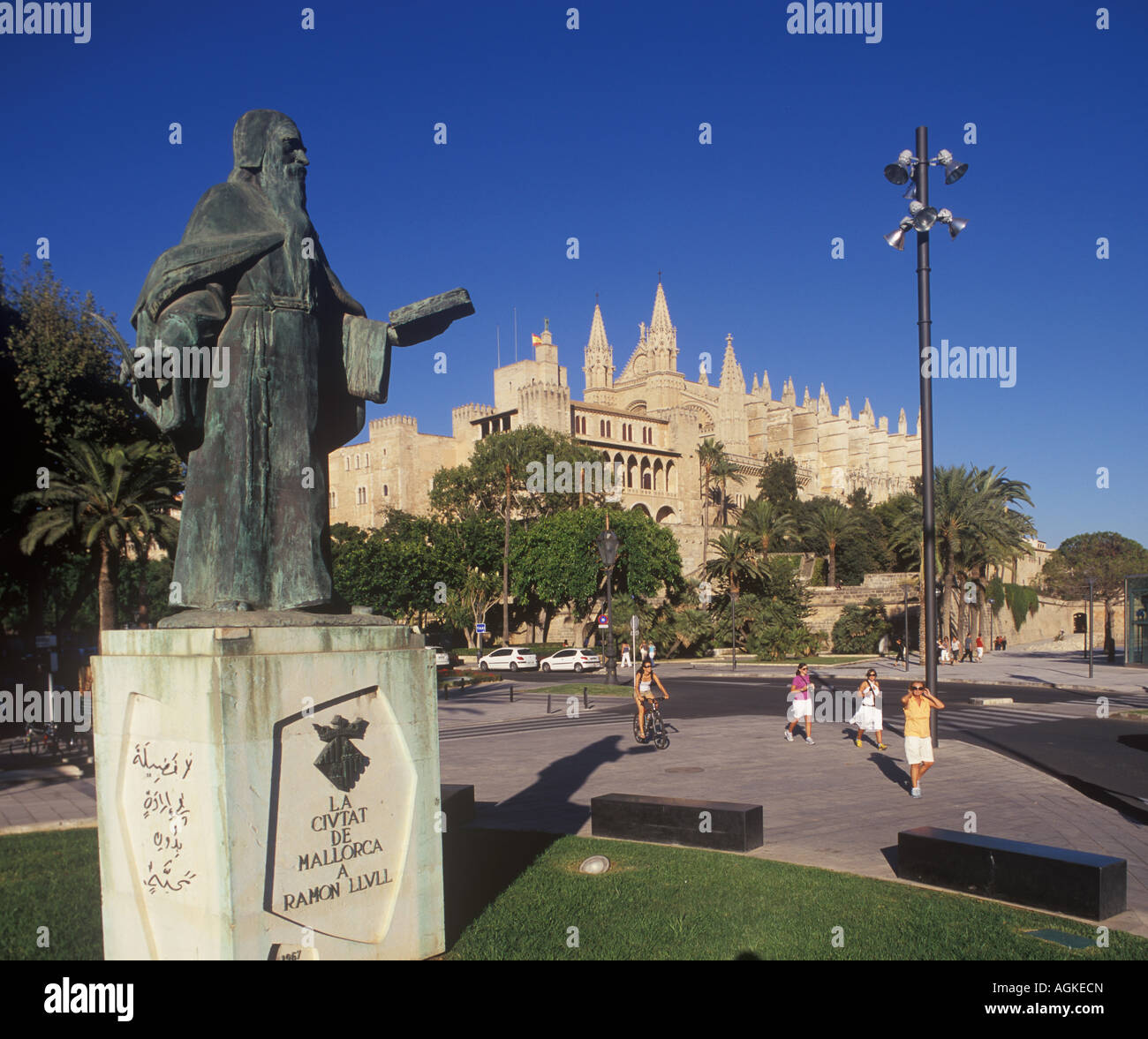 Monument to Ramon Llull (with Almudaina Royal Palace and historic ...
