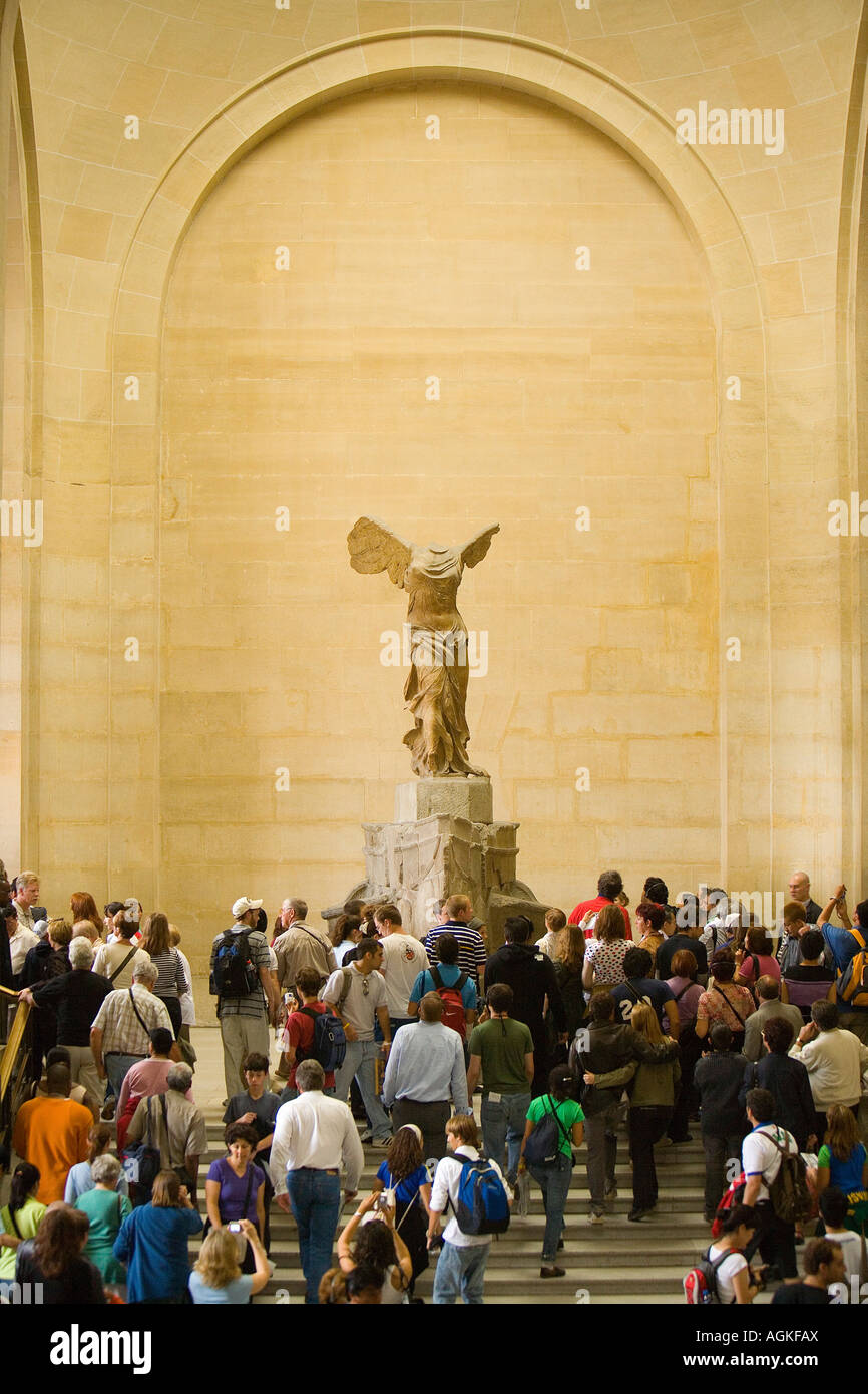 France, Paris. Interior of The Louvre museum showing Winged Victory ...