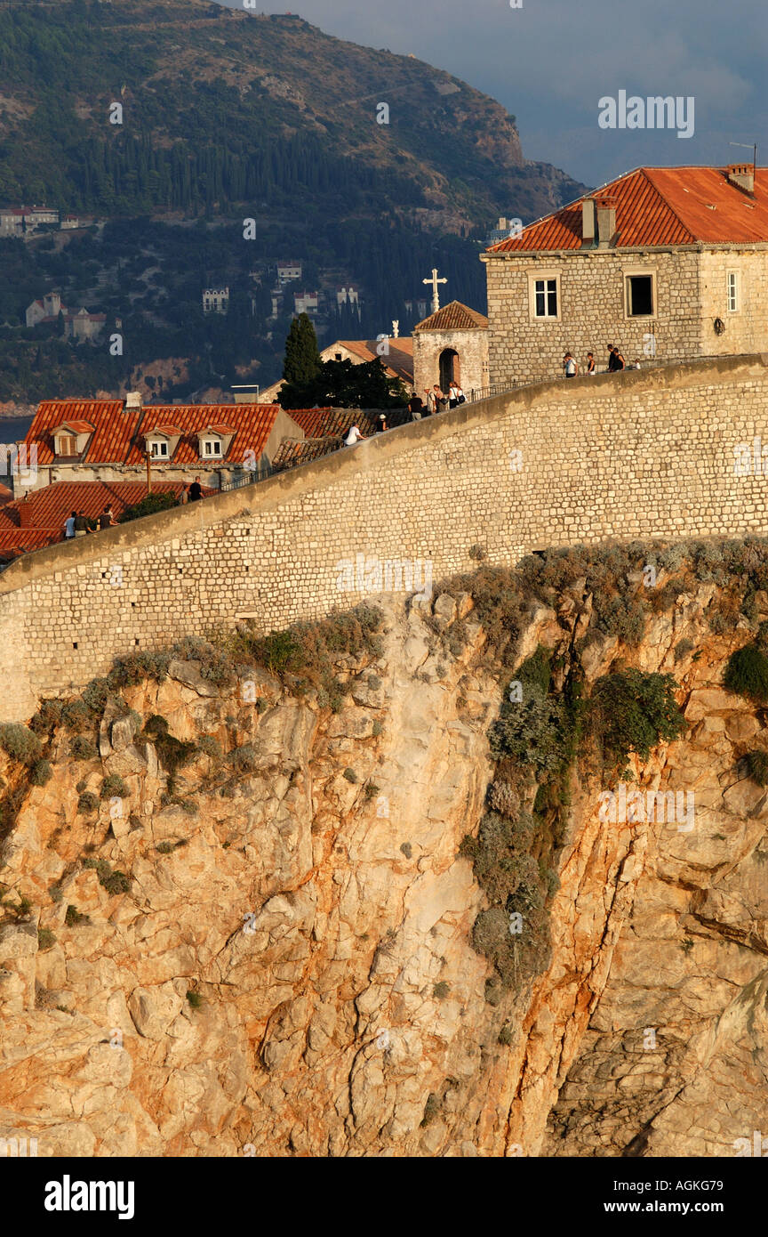Cliff top forts hi-res stock photography and images - Alamy