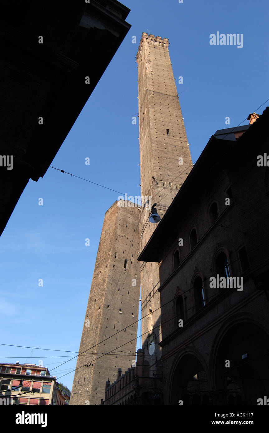 Due proportion hi-res stock photography and images - Alamy