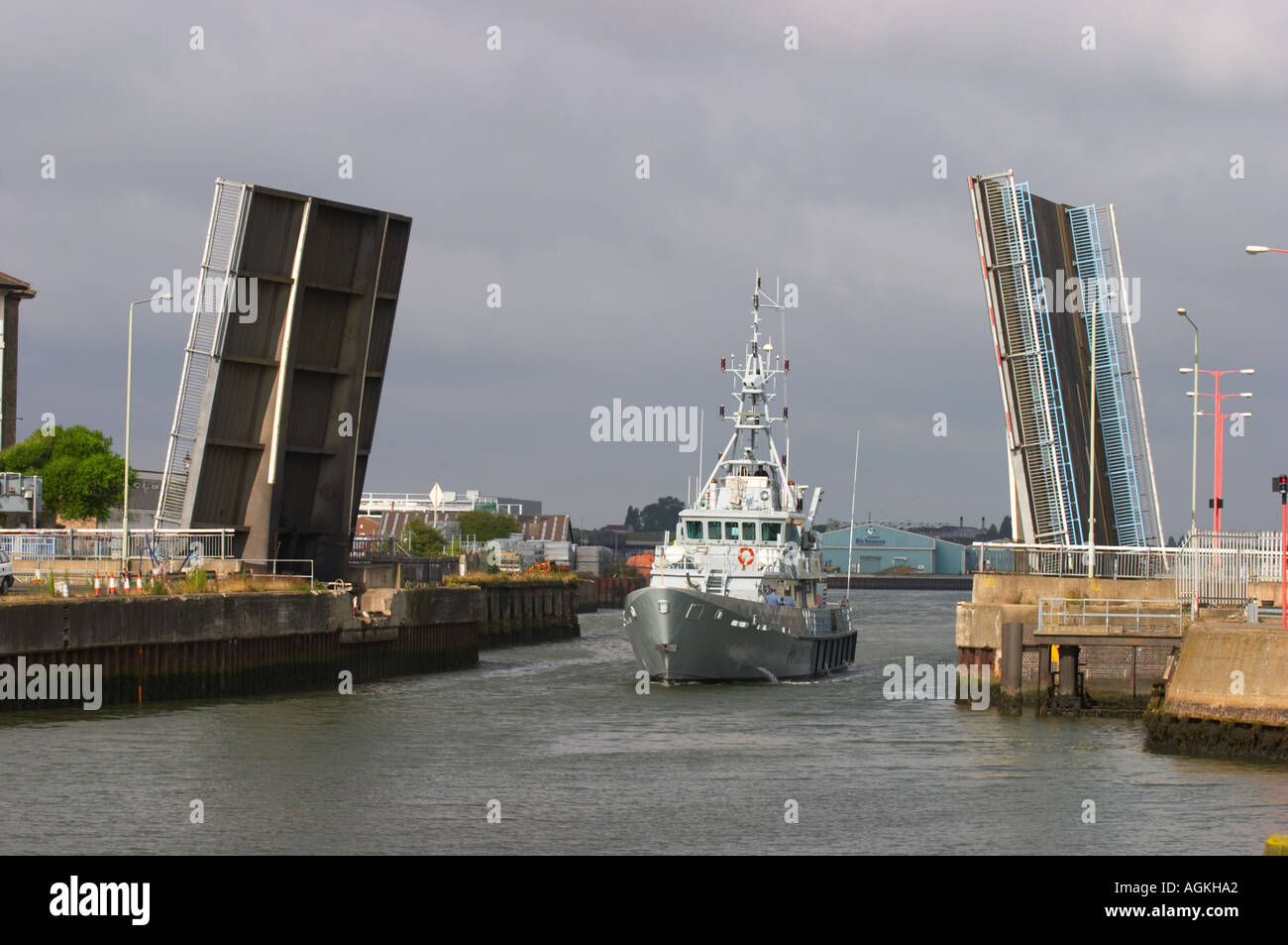 Bascule bridge lowestoft hi-res stock photography and images - Alamy