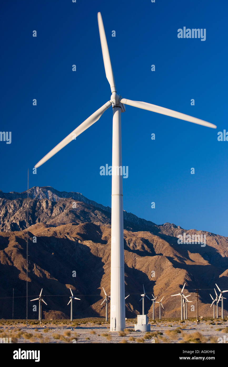 A wind farm in the San Gorgonio Mountain Pass in Palm Springs ...