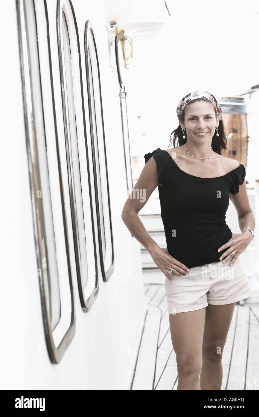 Akimbo arms akimbo ethnicity hi-res stock photography and images - Alamy