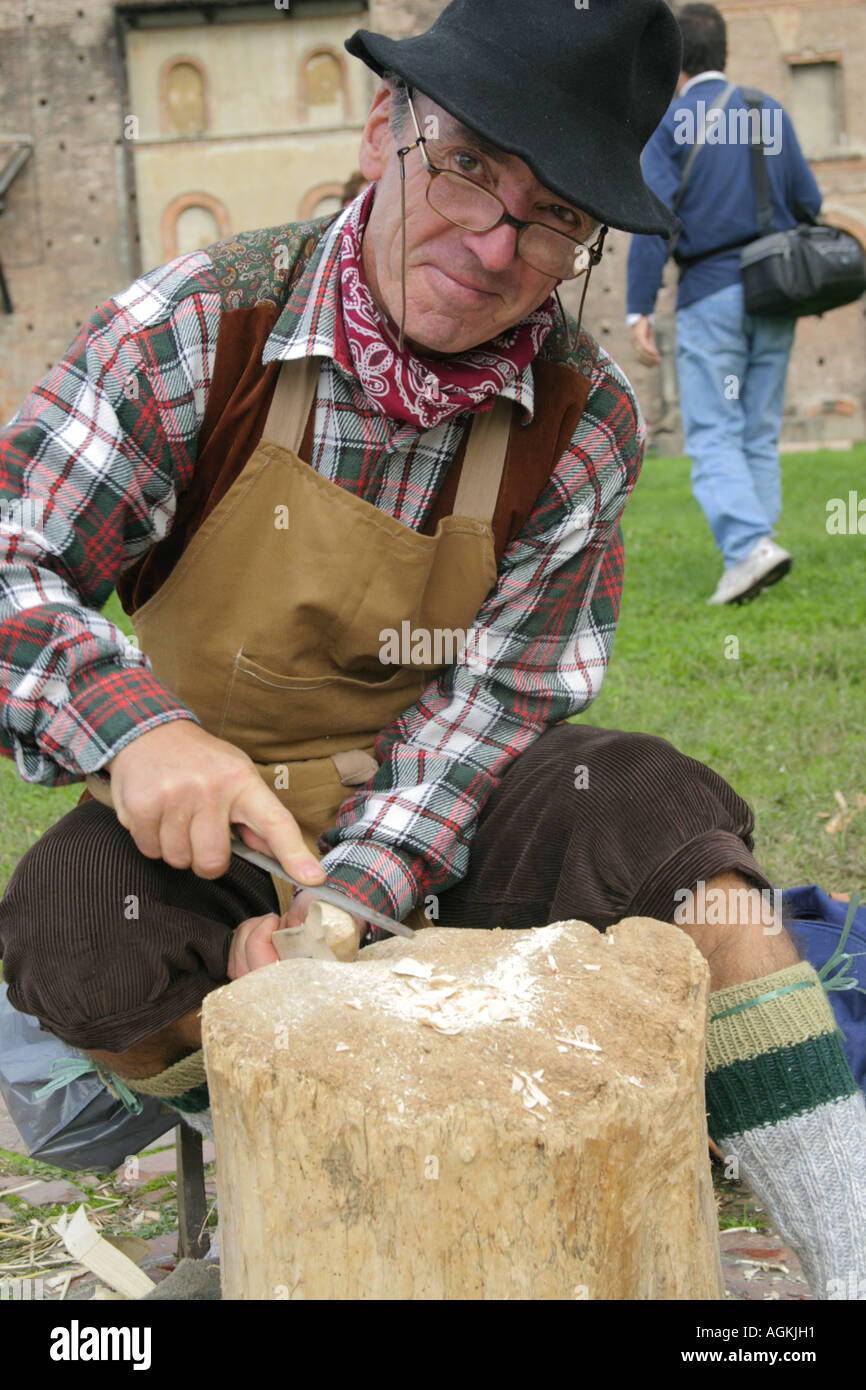 Medieval age blacksmith hi-res stock photography and images - Alamy