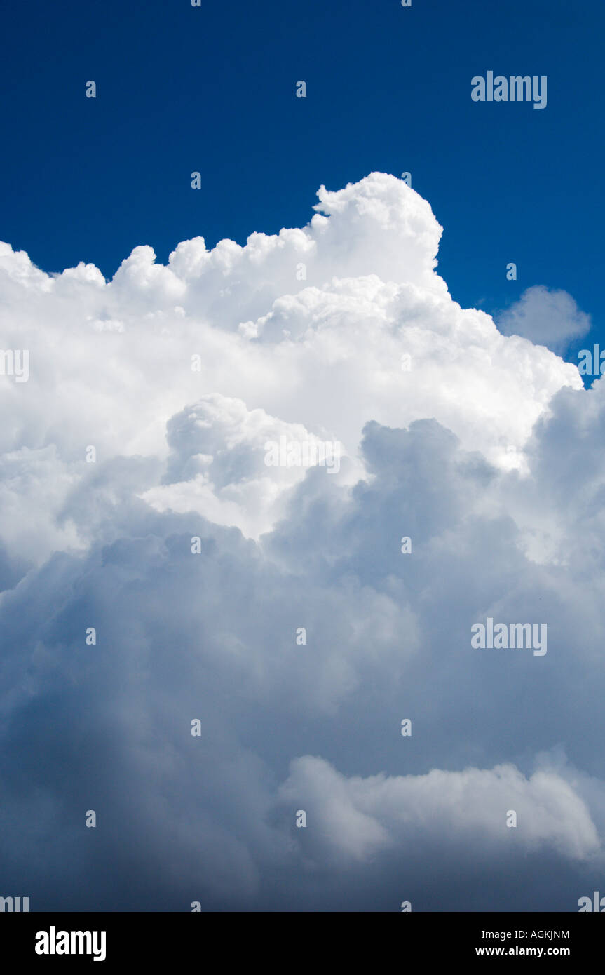 Cumulus cloud forming hi-res stock photography and images - Alamy