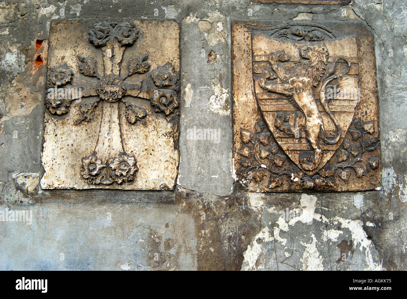 Long italian shield hi-res stock photography and images - Alamy