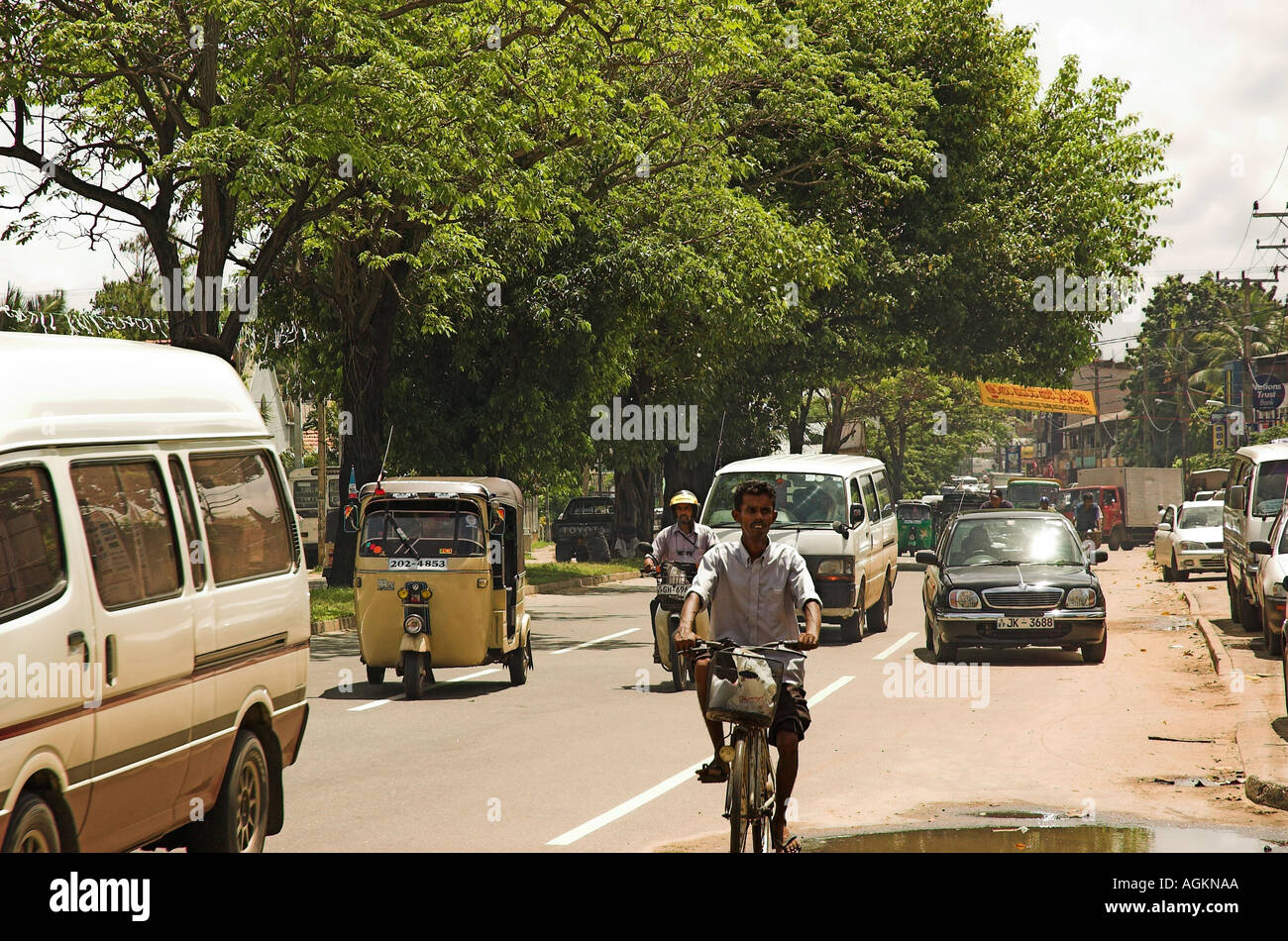 Main street colombo sri lanka hi-res stock photography and images - Alamy