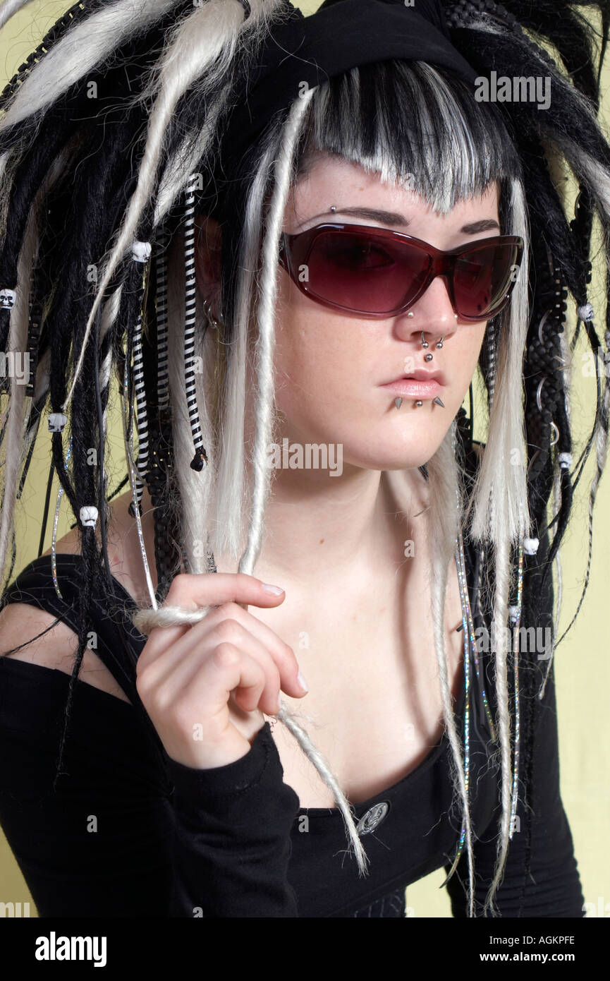 Gothic girl hi-res stock photography and images - Alamy