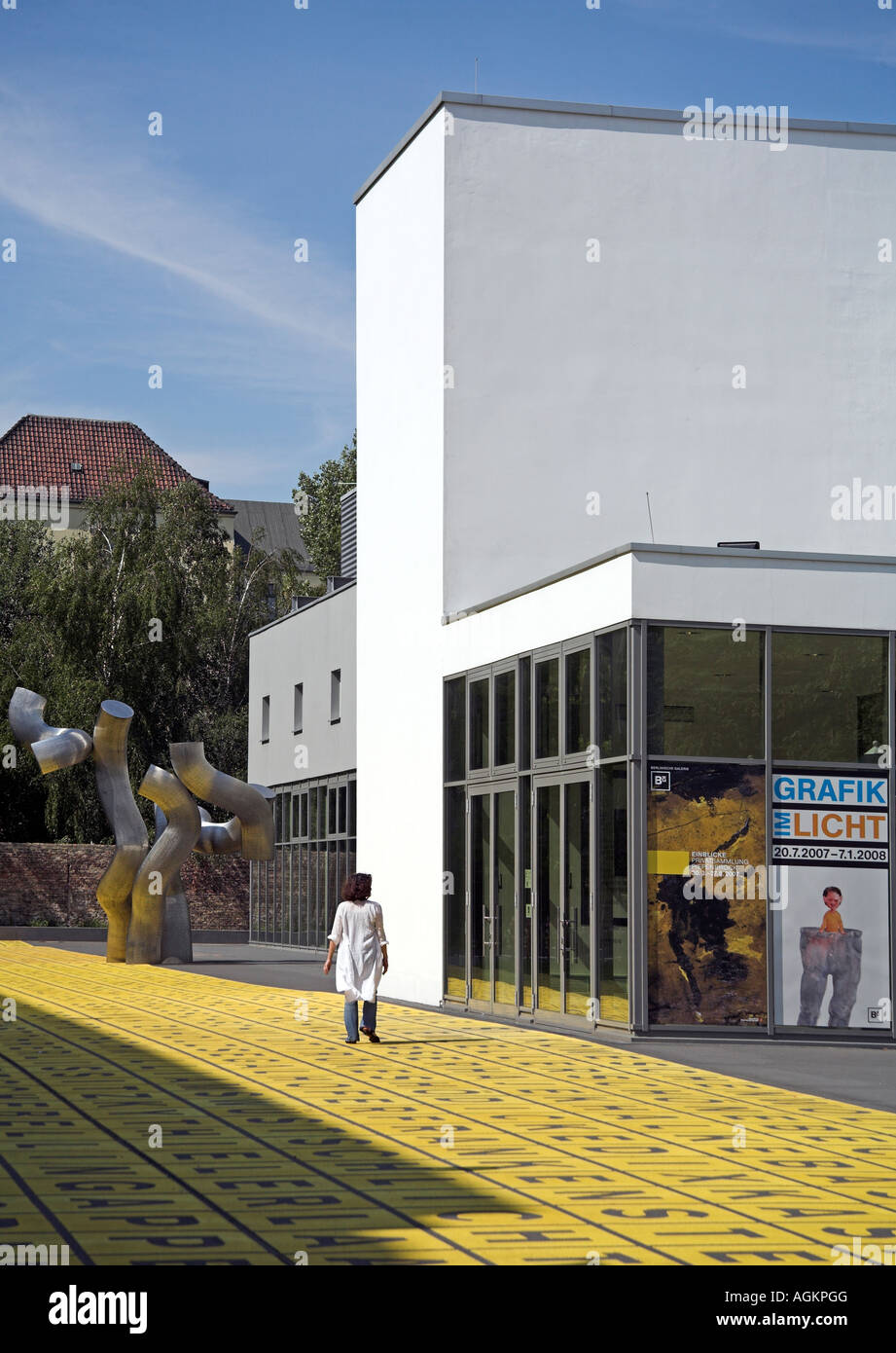 Modern art museum, Berlin Gallery building Stock Photo - Alamy