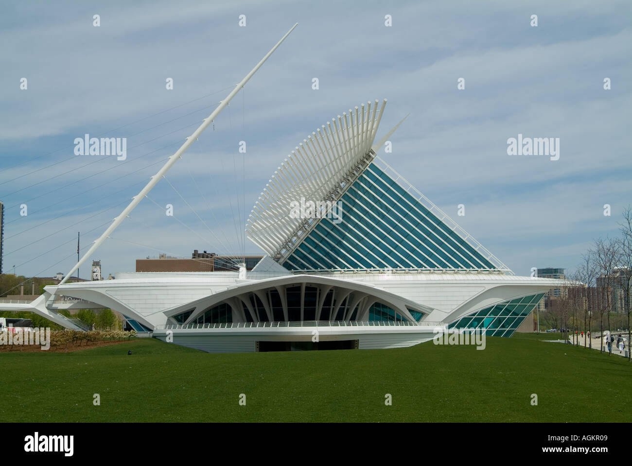 Milwaukee art museum Calatrava Landscape side view situated in east ...