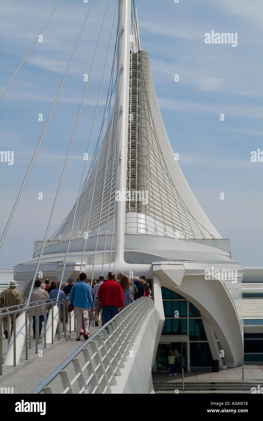 Milwaukee art museum Calatrava wings in collapsed position front view ...
