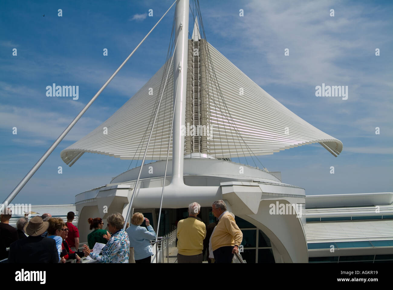 Milwaukee art museum Calatrava wings in half collapsed position front ...