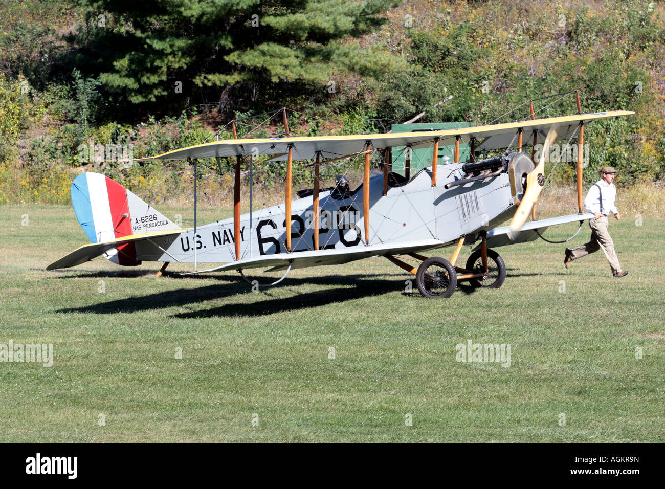 Curtiss JN-4H “Jenny” - 1917 WITH WING RUNNER Stock Photo - Alamy