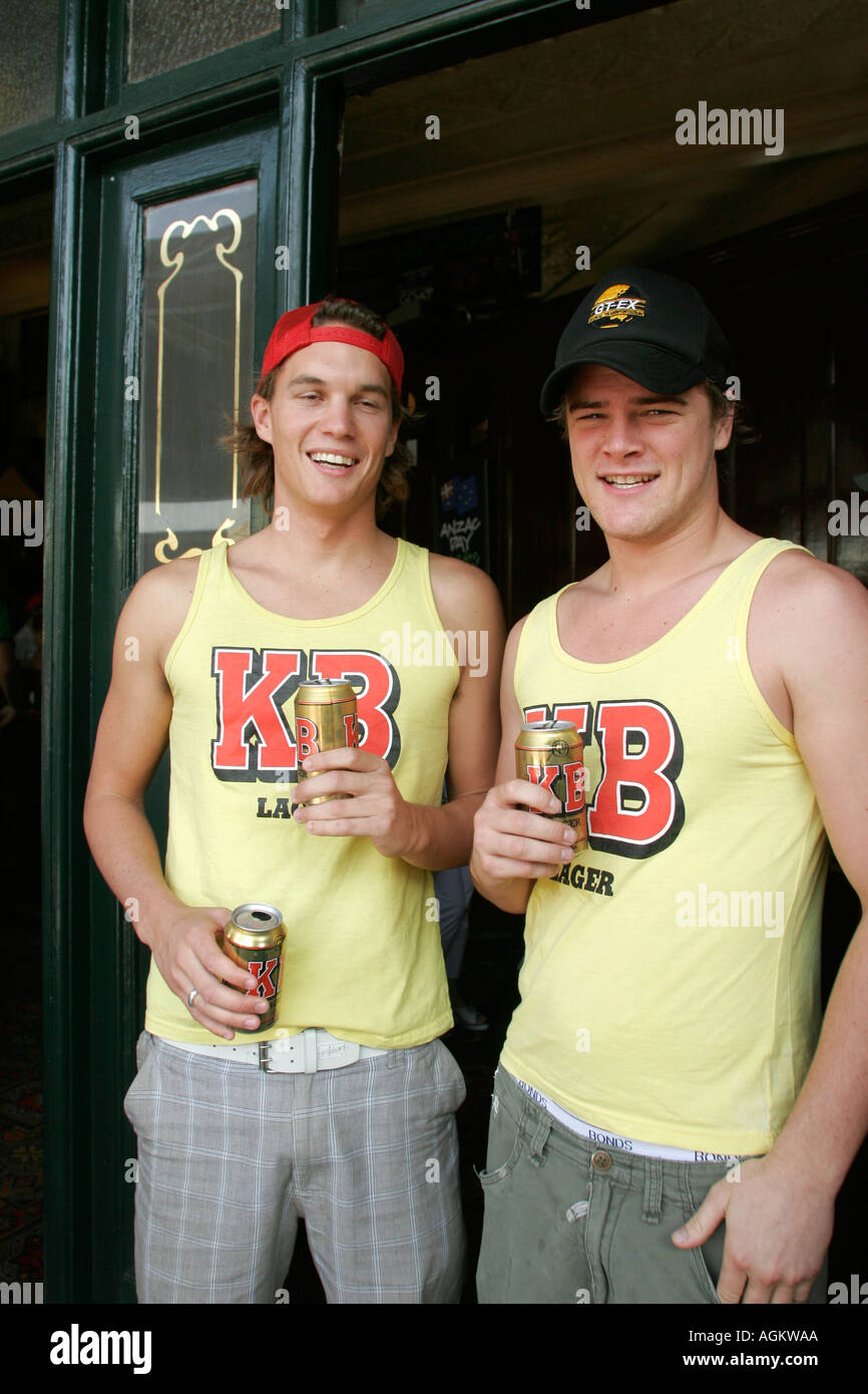 Aussie drinking partners ANZAC day Australian hotel Cumberland street ...