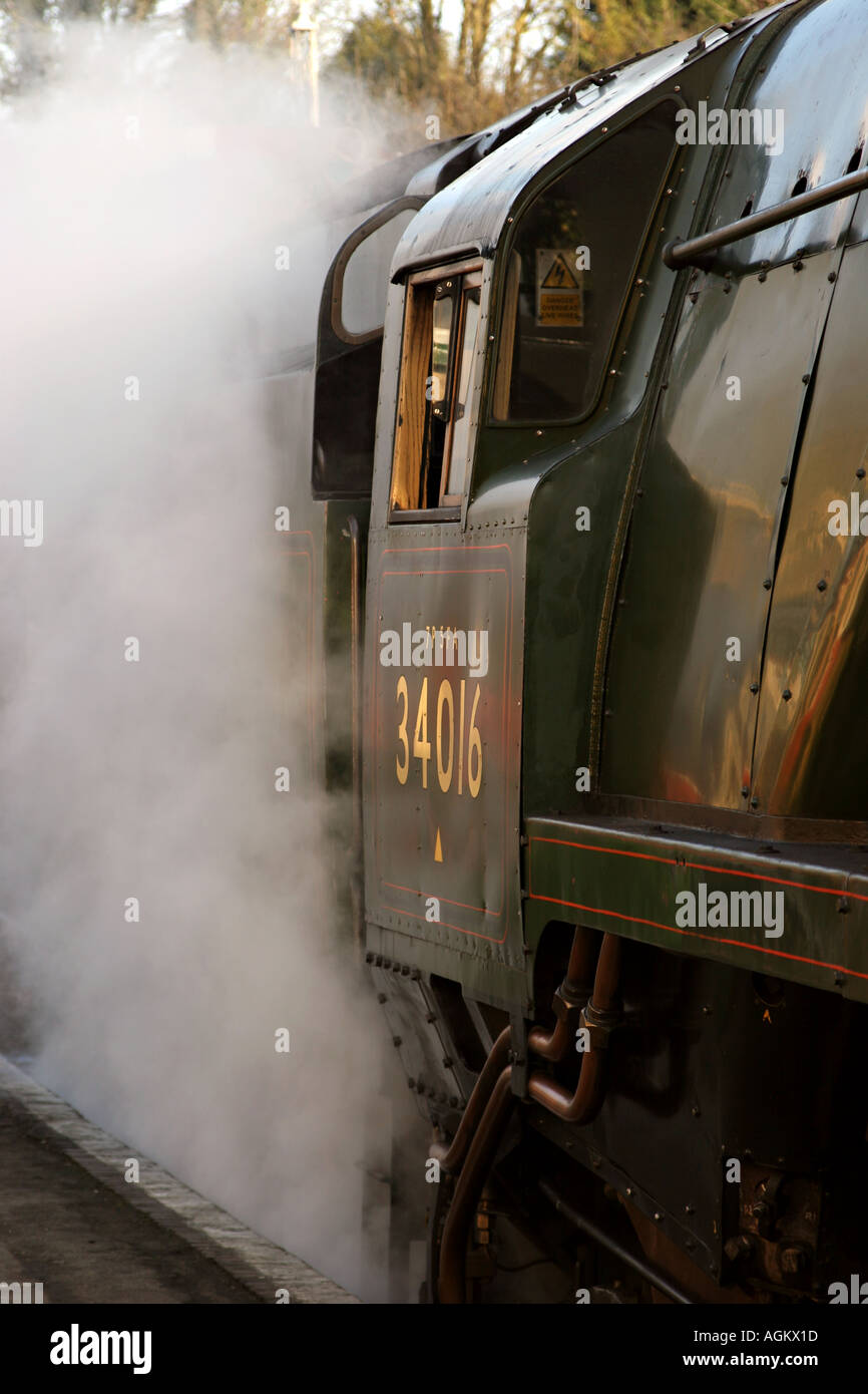 Winchester railway station hi-res stock photography and images - Alamy