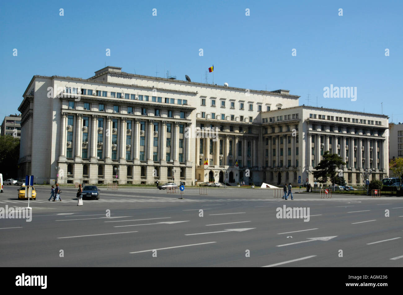 Senatul romaniei hi-res stock photography and images - Alamy