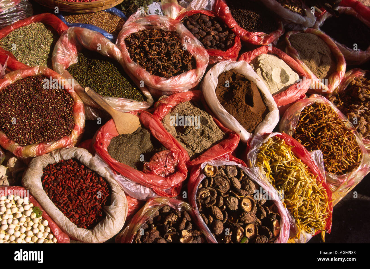 Chinese funghi hi-res stock photography and images - Alamy