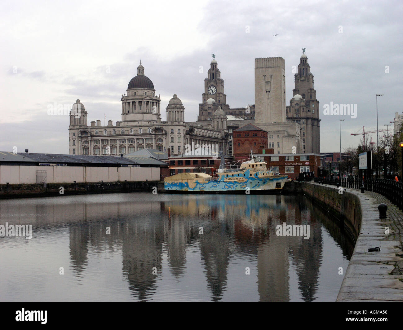 Three Graces Liverpool Stock Photo - Alamy