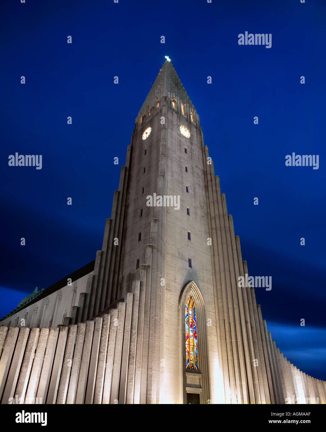 Exterior hallgrimskirkja church illuminated hi-res stock photography ...