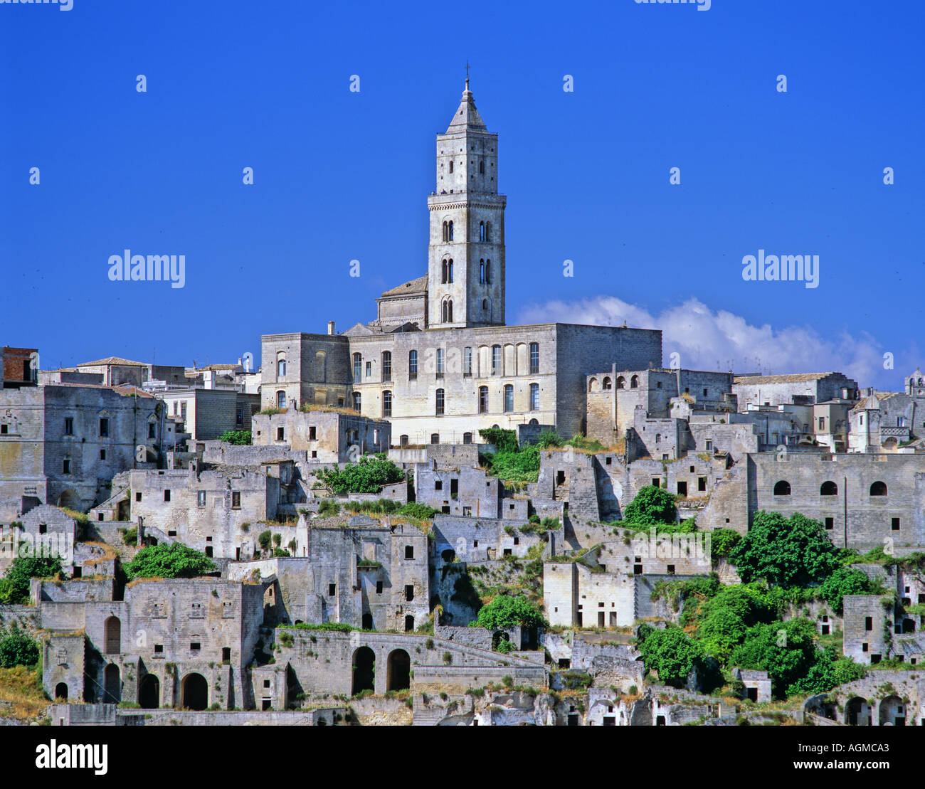 Sassi cave dwellings basilica hi-res stock photography and images - Alamy