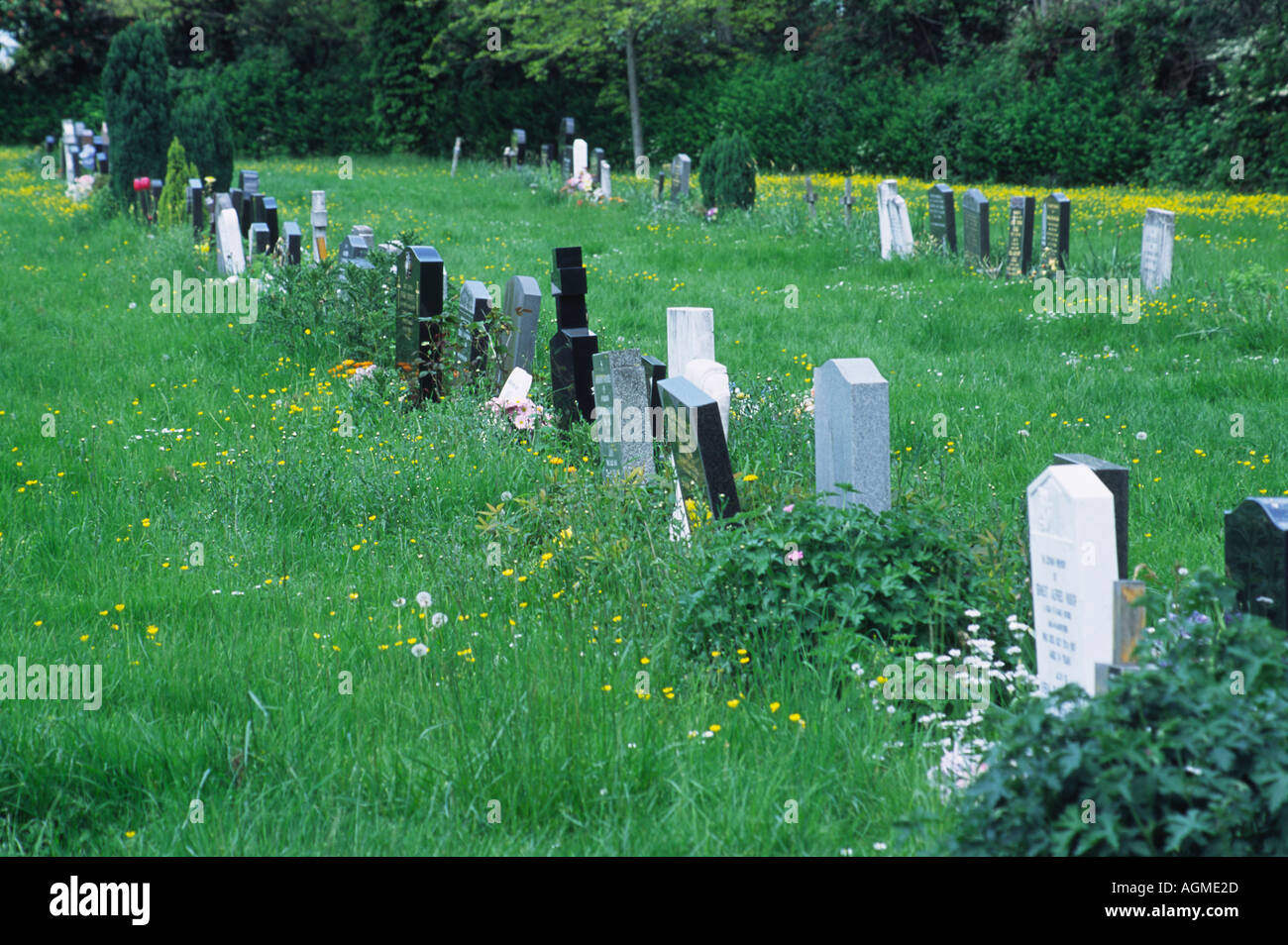 Bedford cemetery hi-res stock photography and images - Alamy