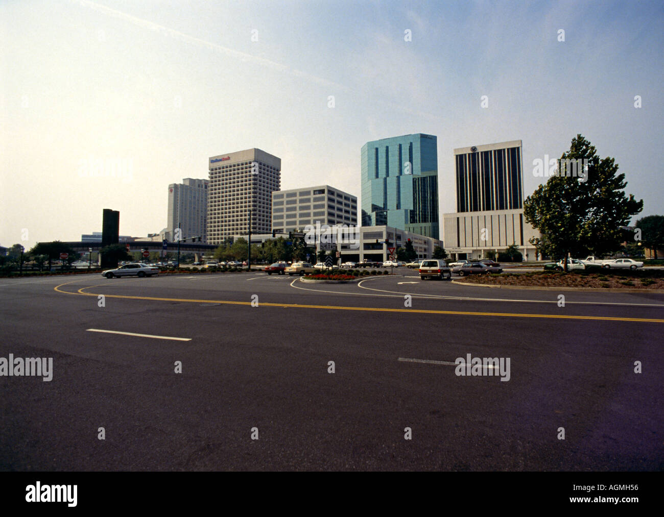 Norfolk virginia skyline hi-res stock photography and images - Alamy