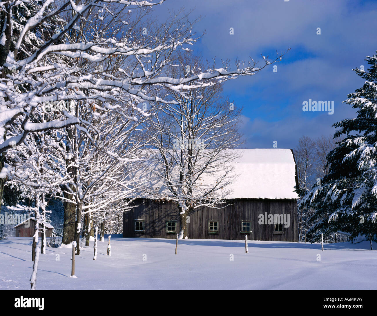 Barn in Winter Stock Photo - Alamy