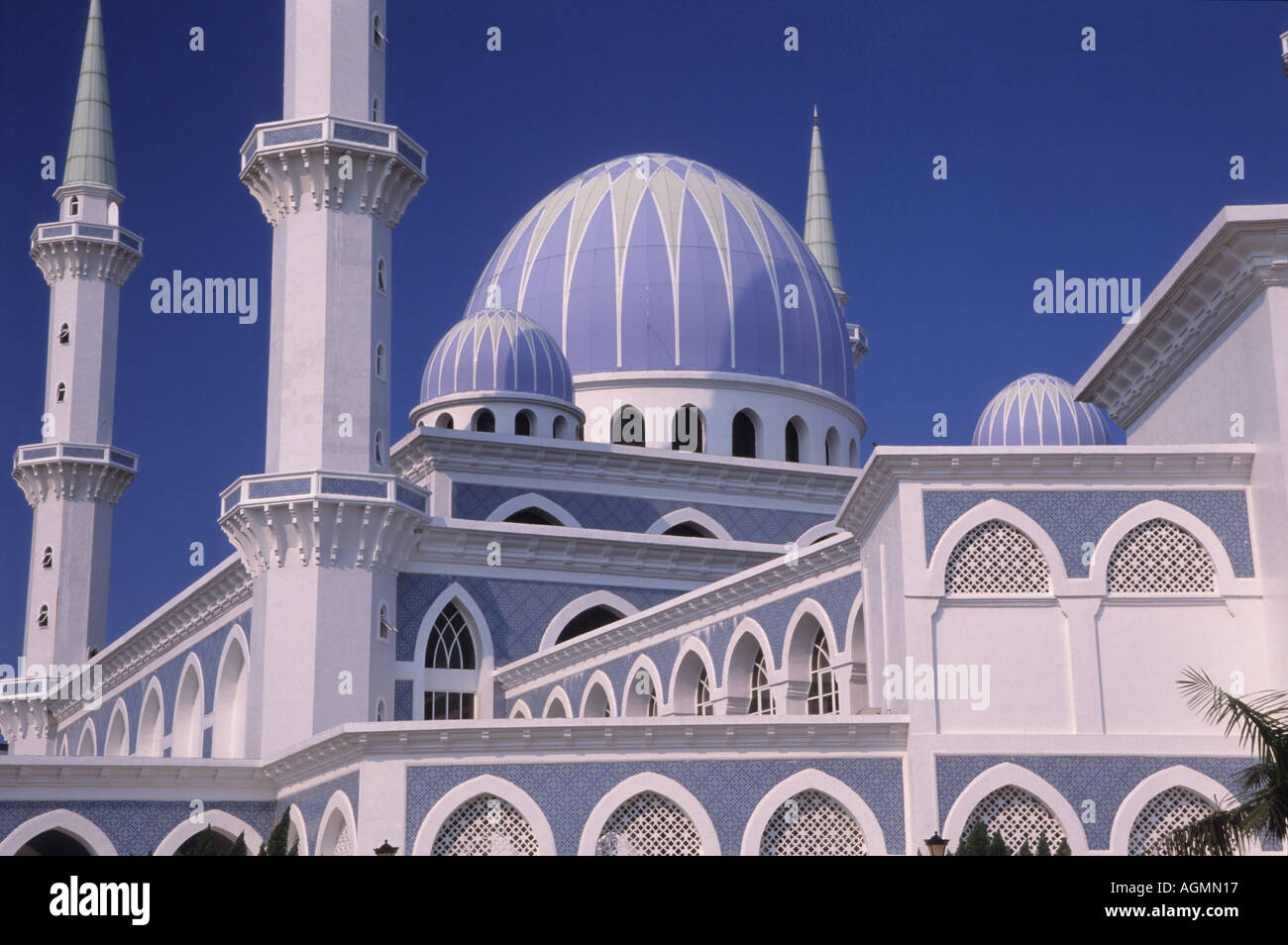 Kuantan Mosque Malaysia Stock Photo - Alamy