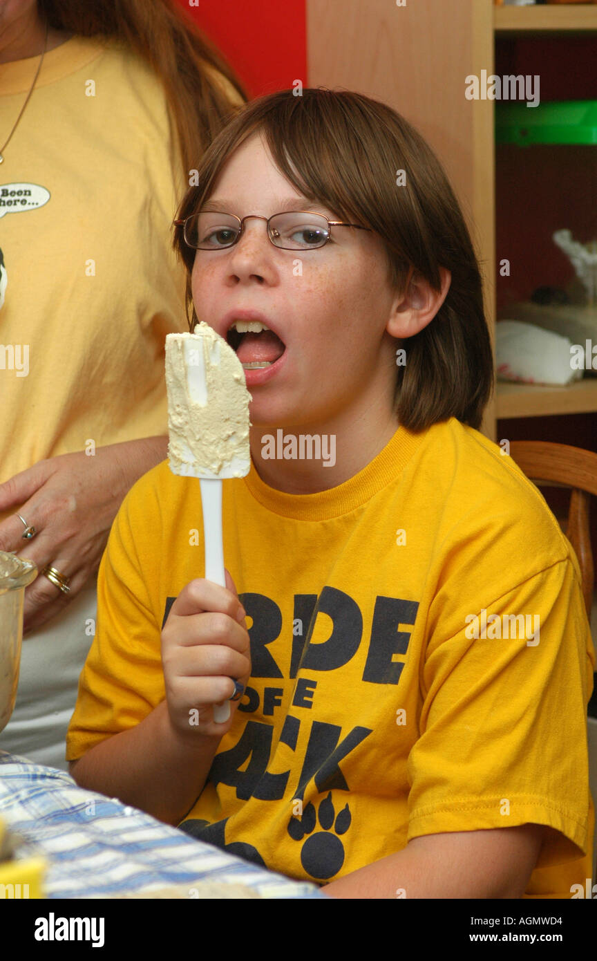 Cub scout cub hi-res stock photography and images - Alamy