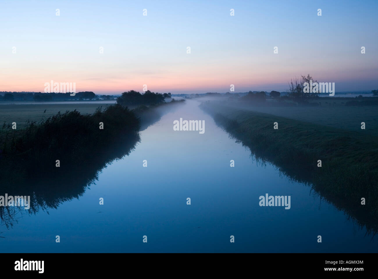 River Brue at Dawn Glastonbury Somerset England Stock Photo - Alamy