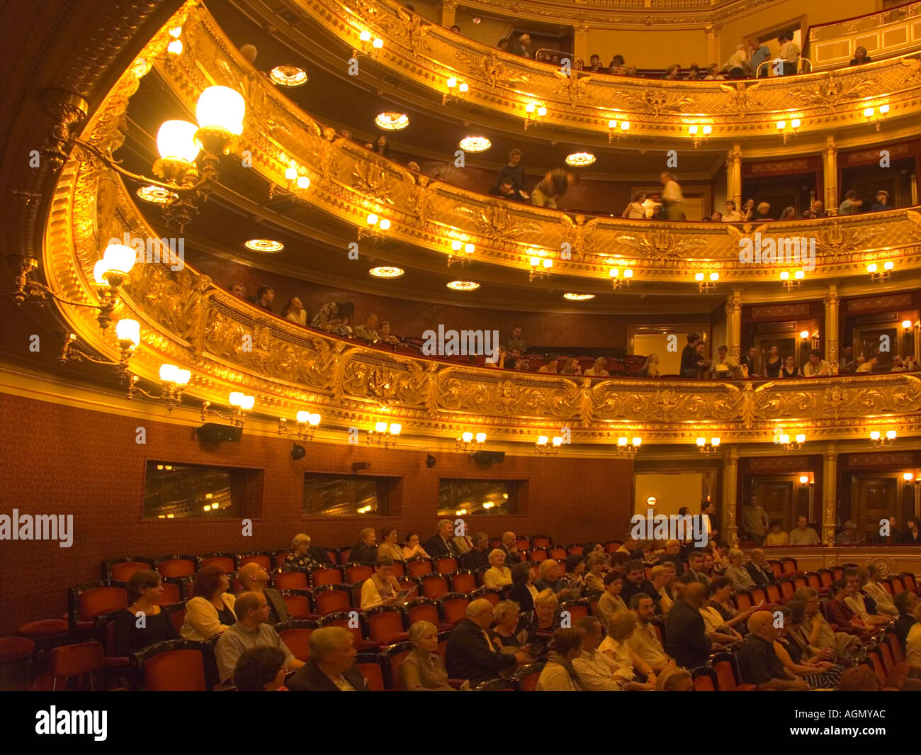 Theatre Boxes High Resolution Stock Photography and Images - Alamy