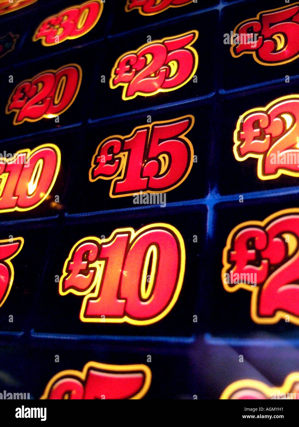 Money symbols on fruit machine Stock Photo - Alamy