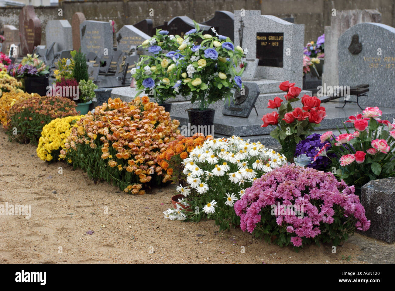 Free french cross symbol hi-res stock photography and images - Alamy