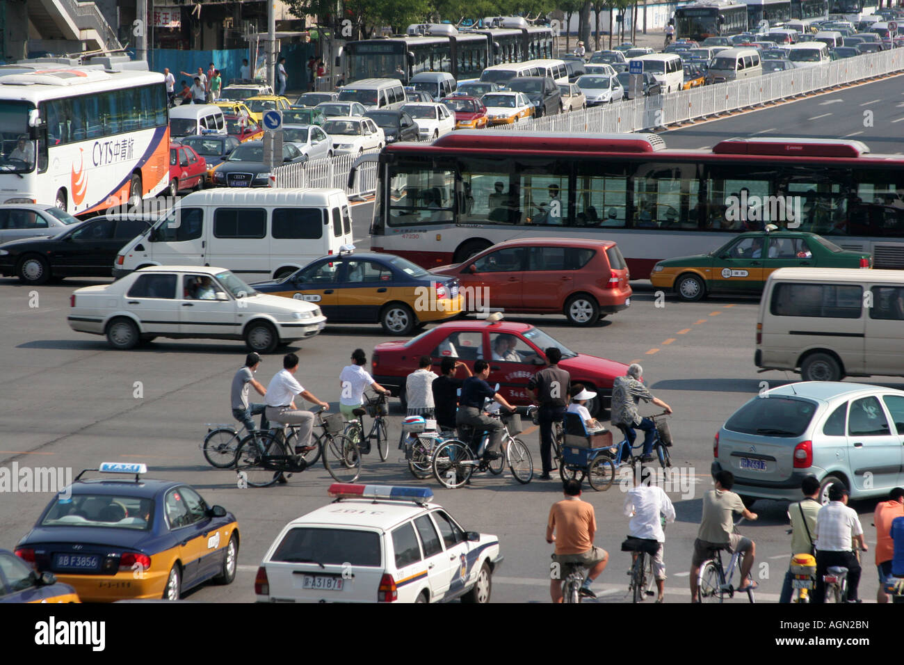 Beijing city streets bicycles hi-res stock photography and images - Alamy