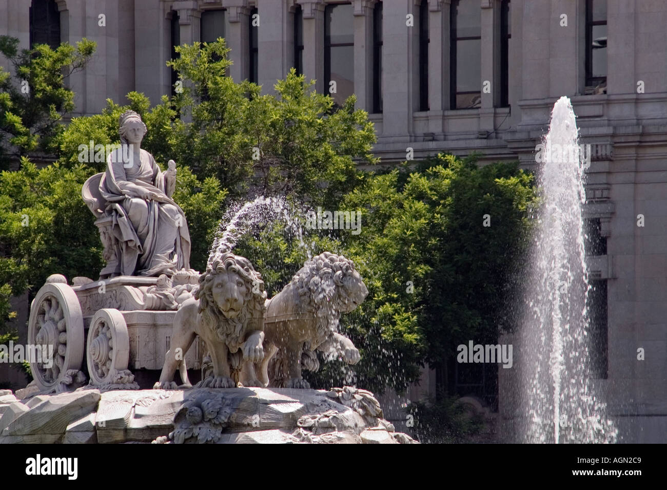The fountain of cybele hi-res stock photography and images - Alamy