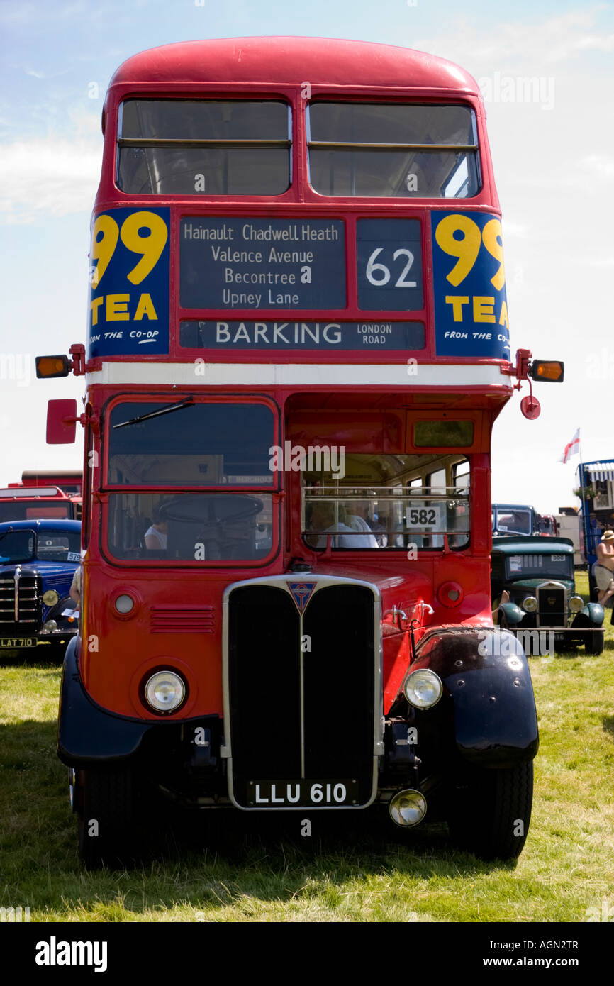 Double decker bus 1950s hi-res stock photography and images - Alamy