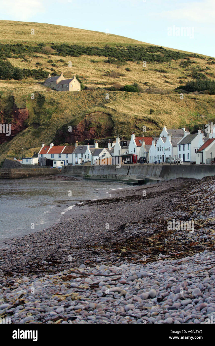 Pennan inn hi-res stock photography and images - Alamy